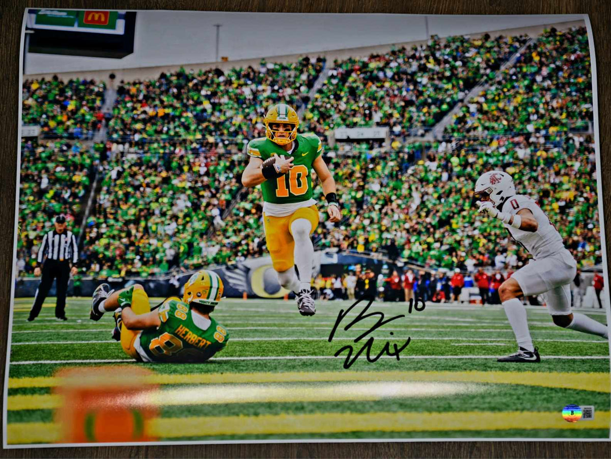 Bo Nix Autographed 16x20 photo – TNT Sports Mem
